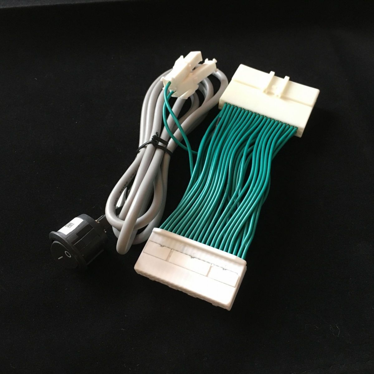 ニッサン テレビが見られてナビも操作 きるキットスカイライン クーペ含む V36/KV36/NV36/PV36/CKV36 H18/12 ...