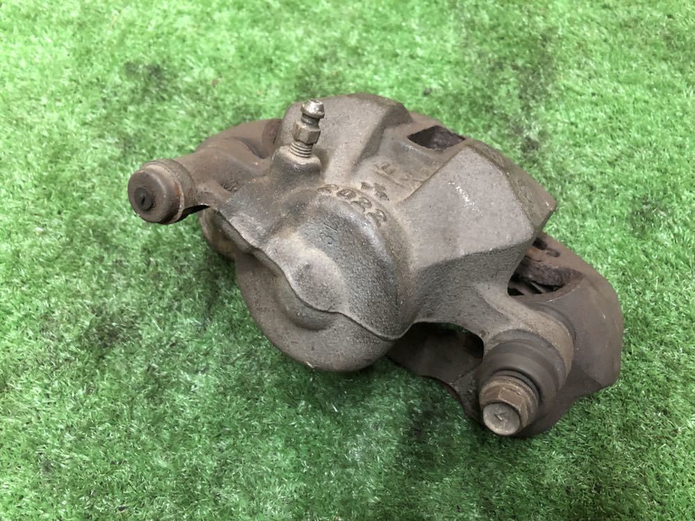 トヨタ AE86 レビン 純正フロントブレーキキャリパー 左 4A-G 16バルブ 後期 トレノ ハチロク GT APEX 4A-GE AE91 AE101 AE111 FL1(ブレーキ ...