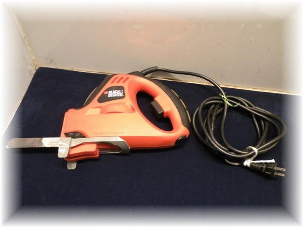 E6079 BLACK＆DECKER 電動ノコギリ ジグソー KS900G(ジグソー、電気のこぎり)｜売買されたオークション情報、yahooの商品情報をアーカイブ公開 - オークファン ...
