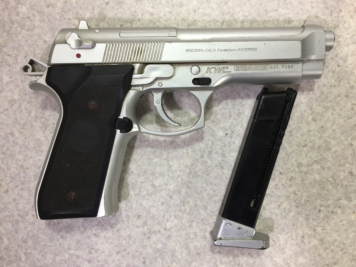 6-96 エアガンまとめて PIETRO BERETTA MOD.92FS_CAL.9Parabellum/COLT DOUBLE EAGLE SERIES90/BROWNING-FN ...