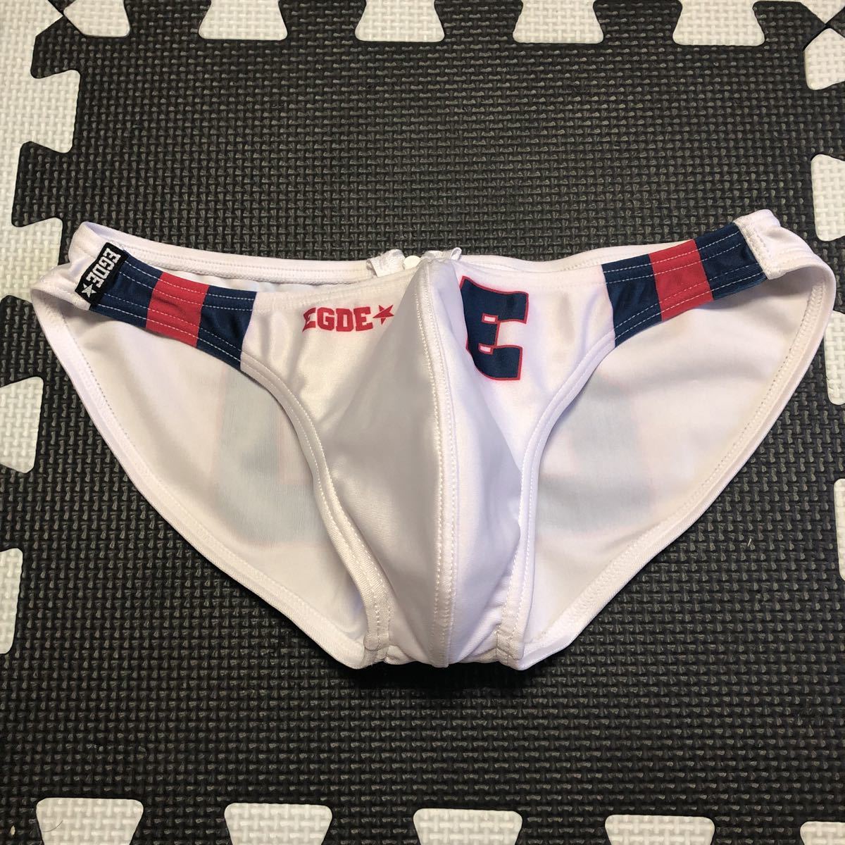 EGDE← Back Zipper サイドライン ナンバリング スーパーローライズビキニ ホワイト Sサイズ(Sサイズ)｜売買されたオークション情報、yahooの商品情報をアーカイブ公開 ...