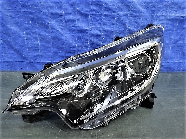 2110 ノート E12 後期 左ライト ハロゲン 1933 26060 5WK0A(ヘッドライト)｜売買されたオークション情報、yahooの商品情報をアーカイブ公開 - オークファン ...