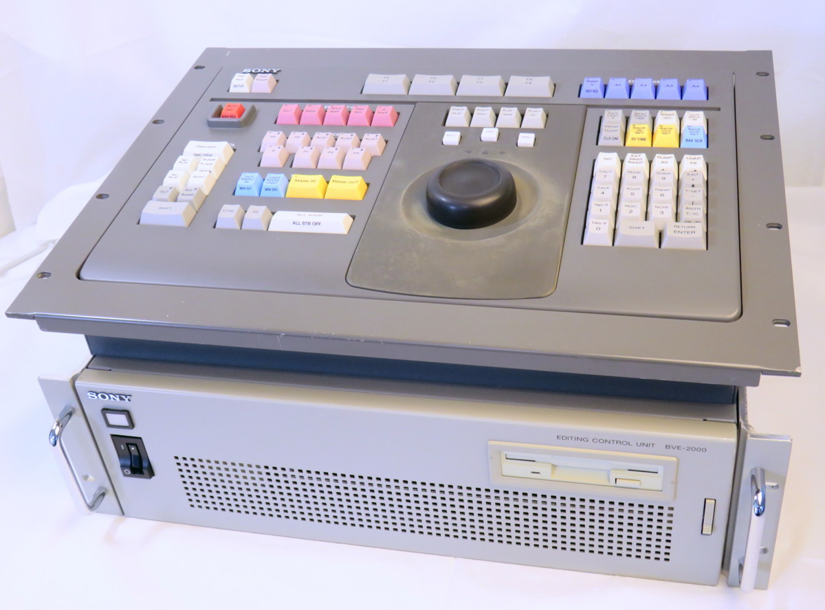 140 SONY ソニー BVE-2000 EDITING CONTROL UNIT/BKE-2010 EDITING KEYBOARD ...