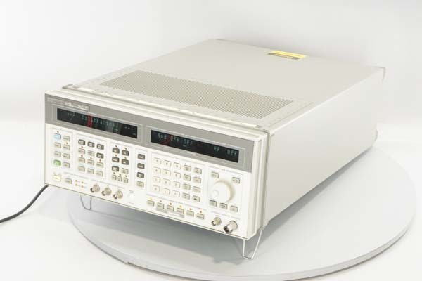 DW hp 8644A SYNTHESIZED SIGNAL GENERATOR 0.26-2060MHz OPT 001 002 004 ...
