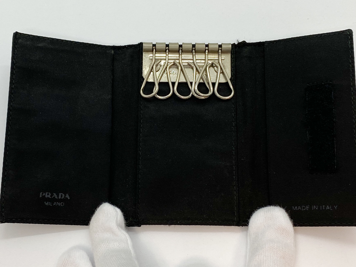PRADA/プラダ M222 TESSUTO SPORT NERO 6連キーケース(服飾小物)｜売買されたオークション情報、yahooの商品 ...