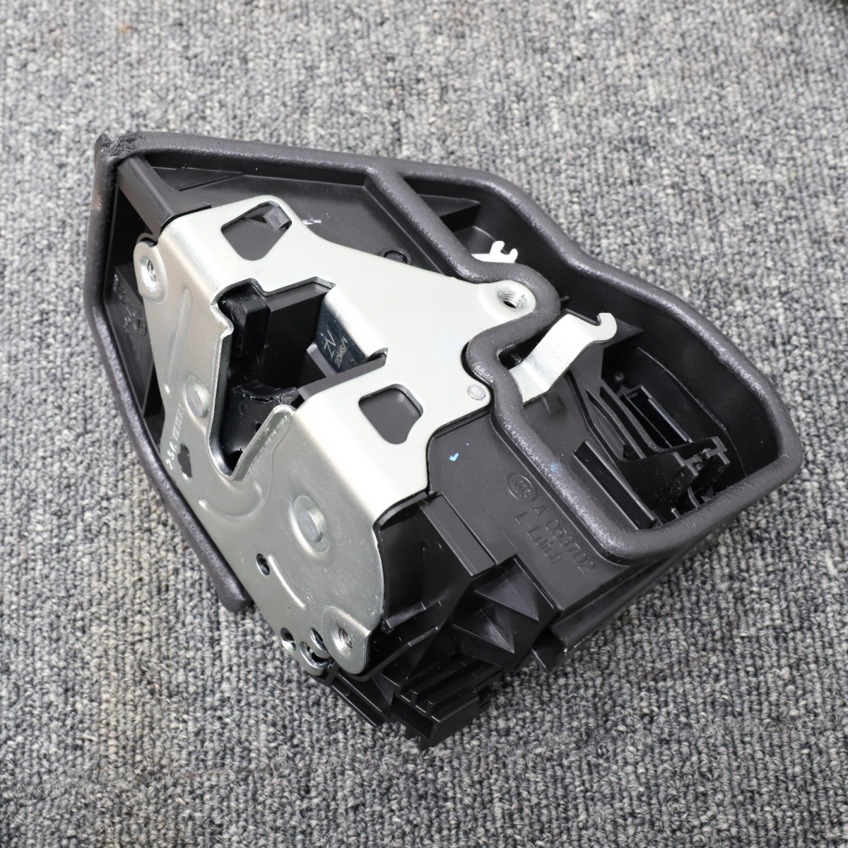 B-12 BMW F32 4N20 420i 左ドアロック 51217229457 F20 F21 F87 F23 F30 F31 F10 ...