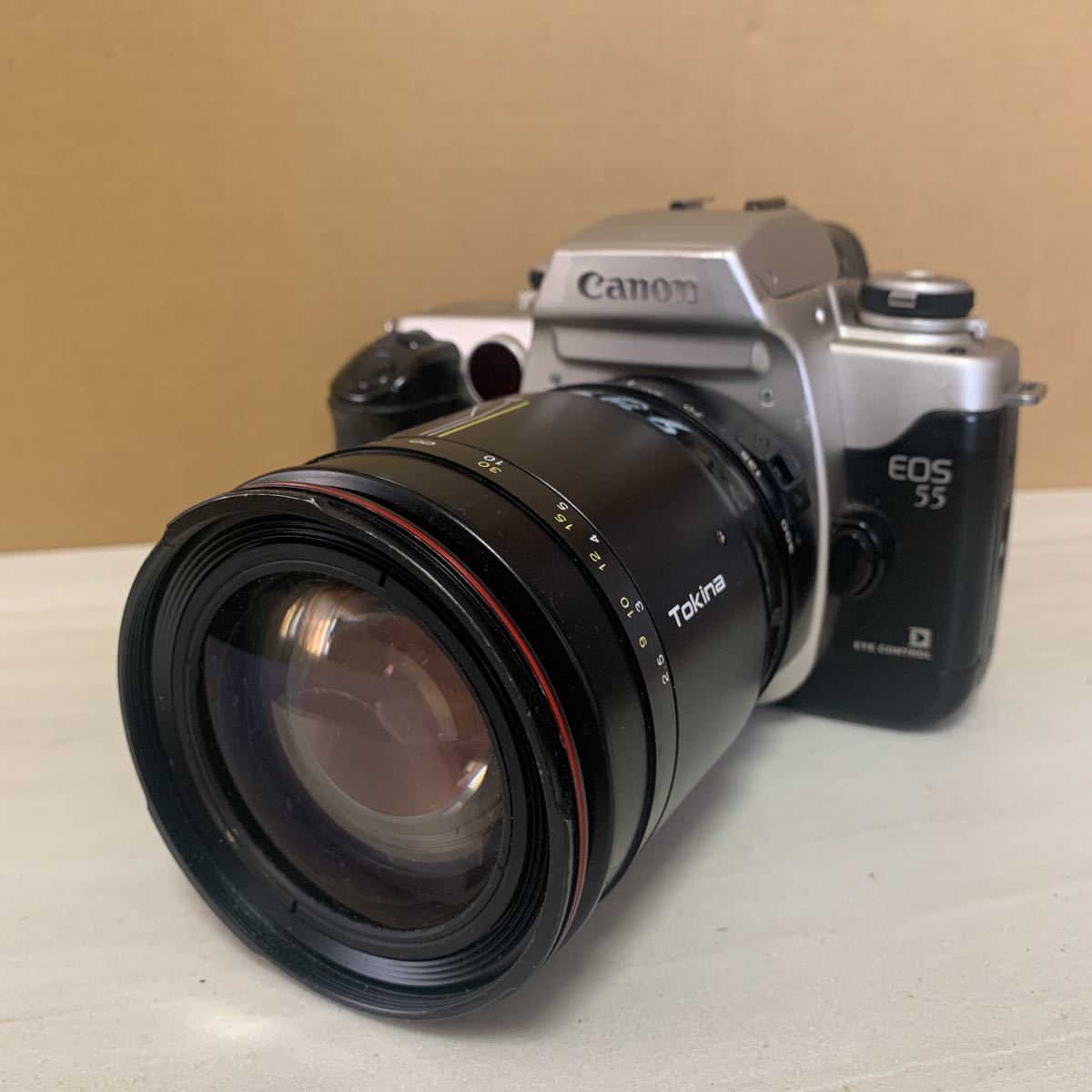 Canon EOS 55 キヤノン イオス 一眼レフカメラ フィルムカメラ 未確認 1256(キヤノン)｜売買されたオークション情報、yahooの商品情報をアーカイブ公開 - オークファン ...