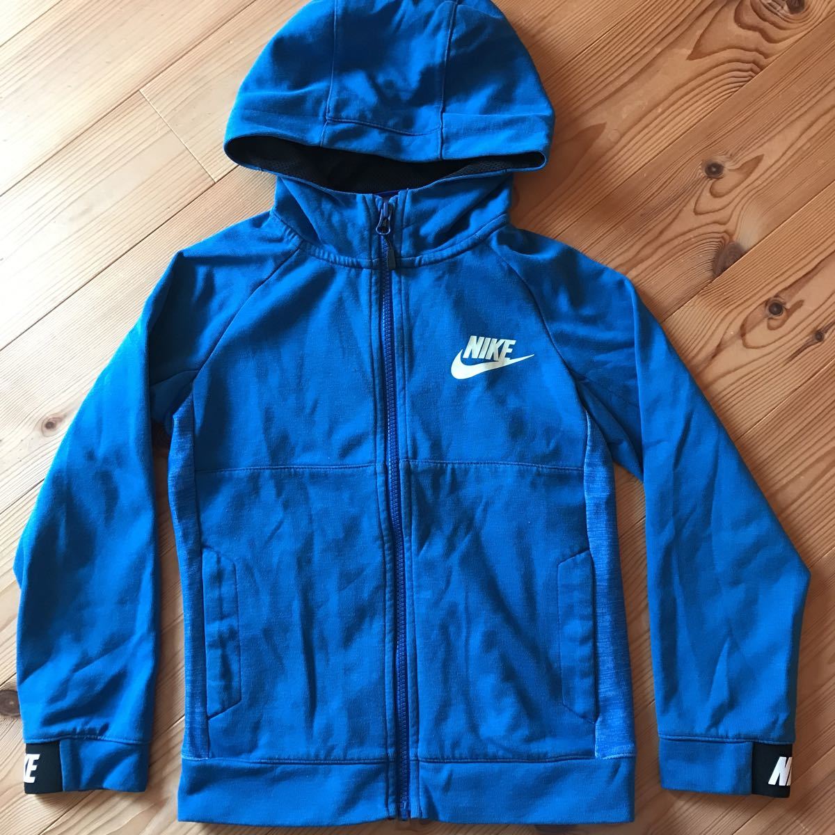 ナイキ パーカー 140cm(140（135～144cm）)｜売買されたオークション情報、yahooの商品情報をアーカイブ公開 - オークファン（aucfan.com）