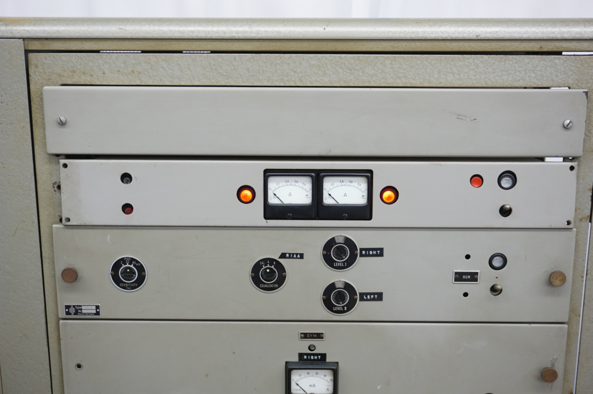 NEUMANN ノイマン VG1 WV2a LV60 GV2a レコードカッティングマシン用 パワーアンプ(本体)｜売買されたオークション情報 ...