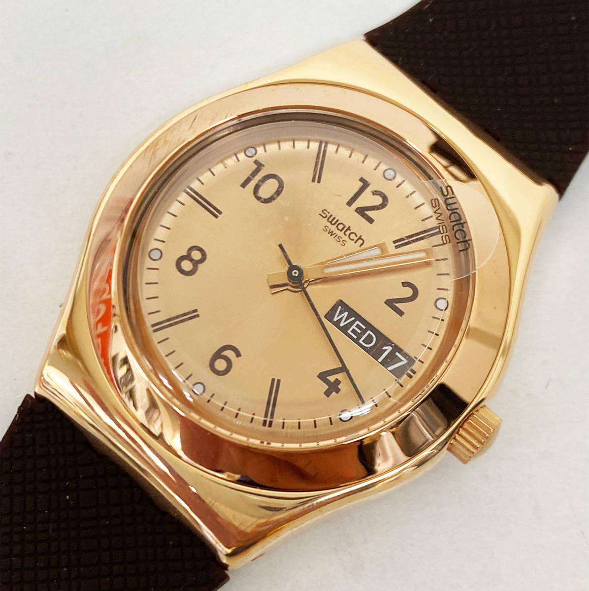 SWATCH スウォッチ BROWNEE YLG701 スイス製 メンズ腕時計 ブラウン クォーツ 33mm 長期保管品(その他)｜売買された ...