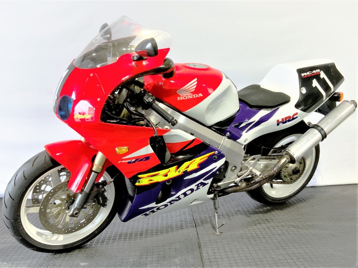 RVF750 RC45 1996年 フルパワー化 PGMヨーロッパ仕様 HRCマフラー＆ステップ＆ラジエター マルケホイール PENSKEサス ...