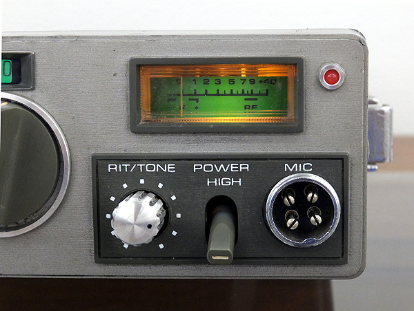 FDK/福山電機 アマチュア無線 水晶式 MULTI-U11 430MHz FM機 年式不明 通電OK 現状品(モービル)｜売買されたオークション情報、yahooの商品情報をアーカイブ公開 ...