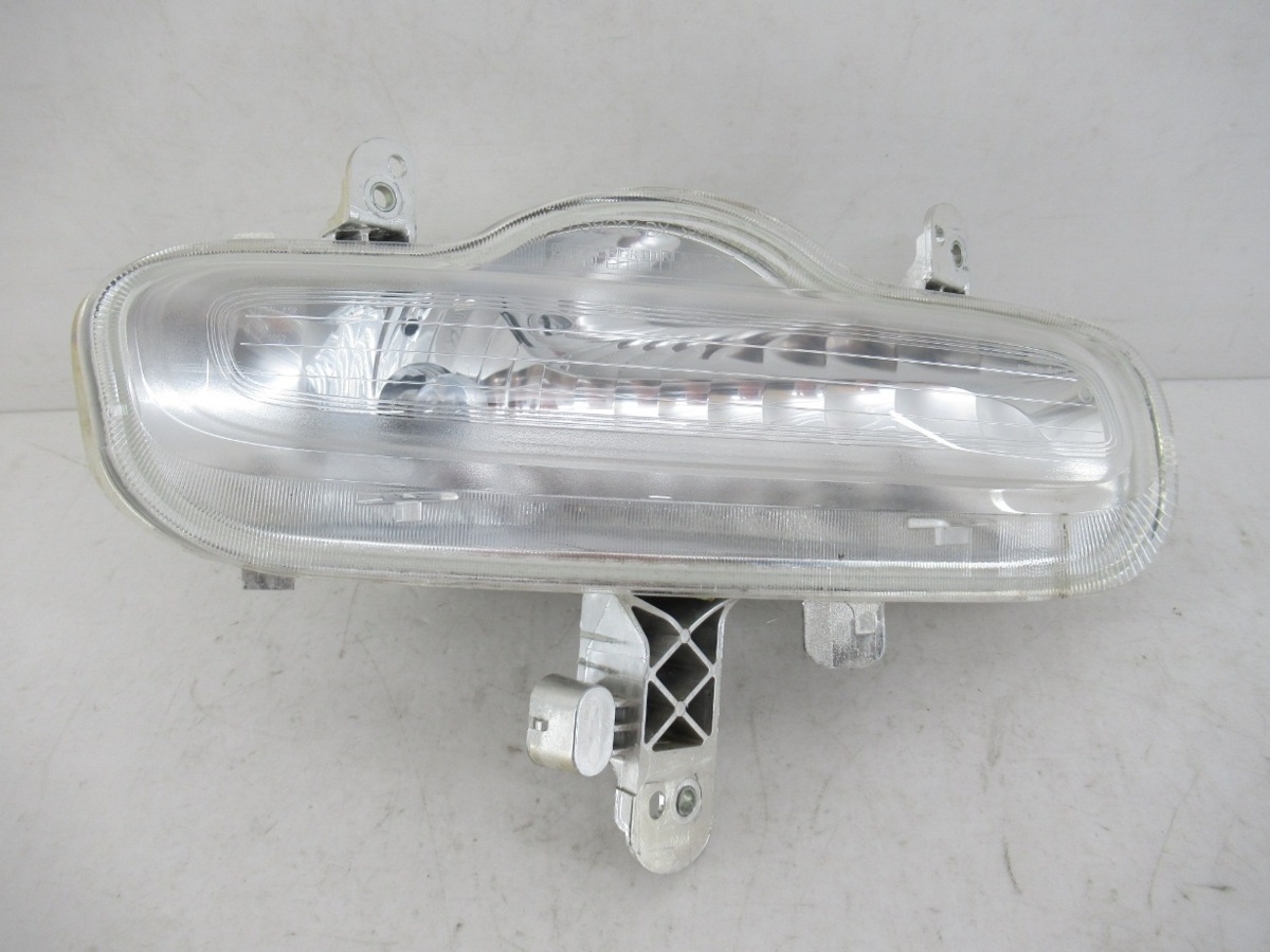 フィアット パンダ 13909 純正 右 デイライト 51842914 M051269(その他)｜売買されたオークション情報、yahooの商品 ...