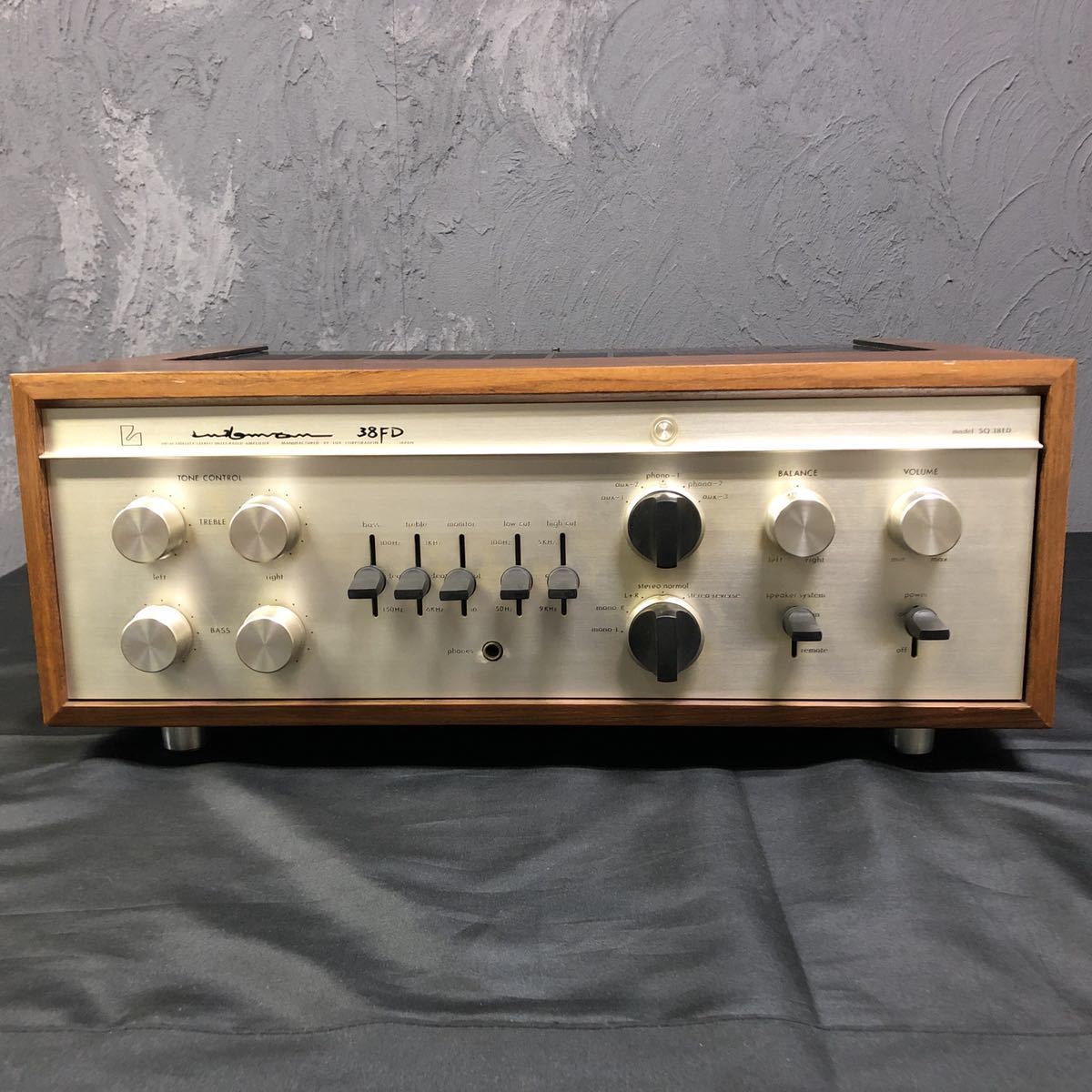 Ha-2-re LUXMAN SQ 38FD ラックスマン プリメインアンプ Ω0017(LUXMAN)｜売買されたオークション情報、yahooの商品情報をアーカイブ公開 - オークファン ...