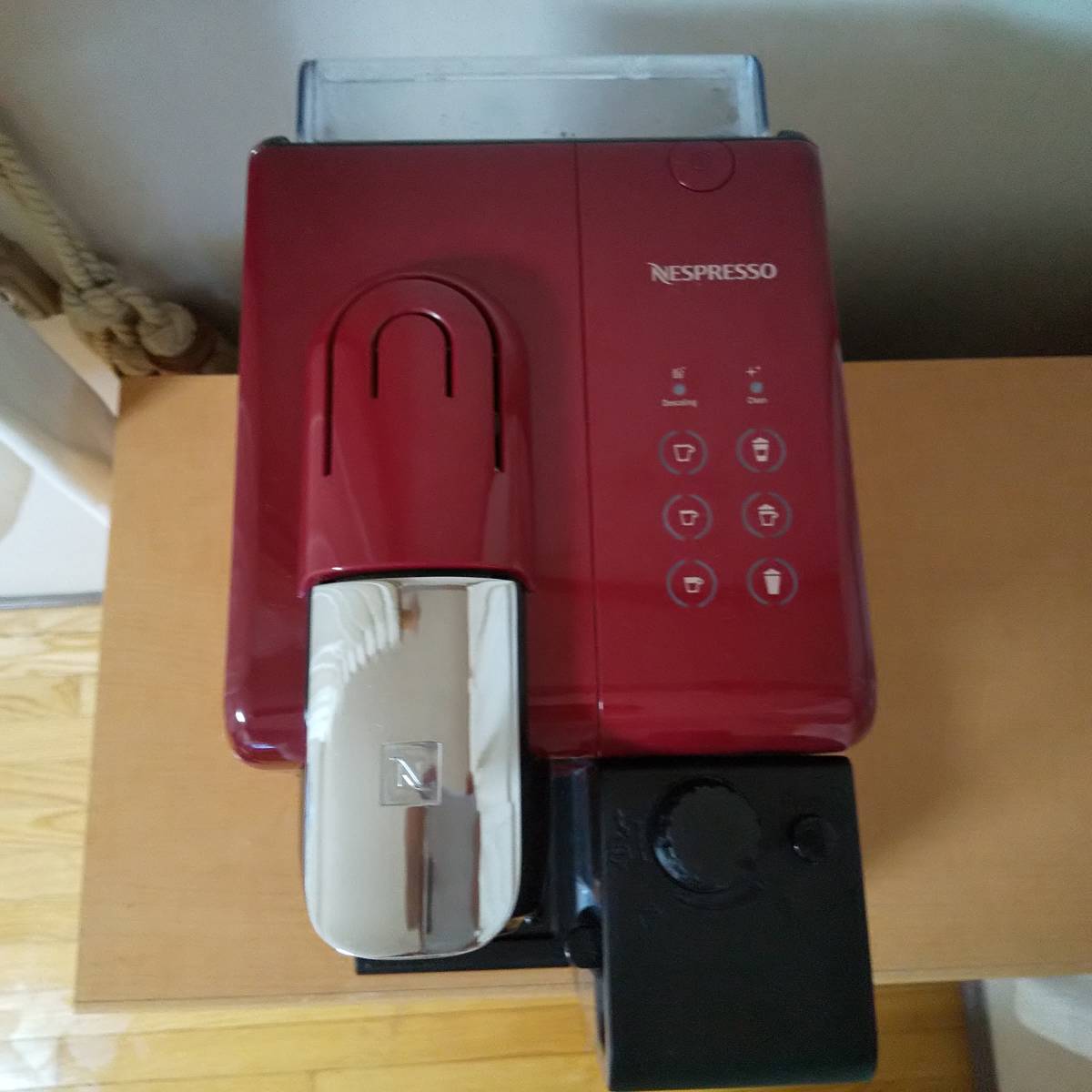 コーヒーメーカー ネスレ ネスプレッソ ラティシマ タッチ Nespresso Lattissima Touch F511 レッド ...