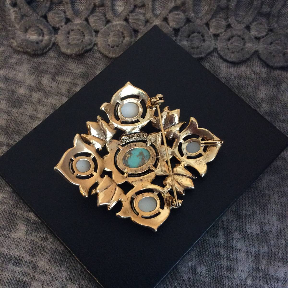 Sarah Cov ターコイズとパールのブローチ 1960年代 サラコベントリー(帯留め)｜売買されたオークション情報、yahooの商品情報をアーカイブ公開 - オークファン（aucfan.com）
