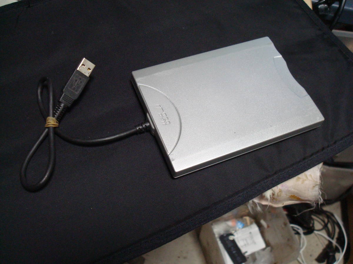 NEC Floppy Disk Unit PC-VP-BU28/OP-210-74702 完動品(外付け)｜売買されたオークション情報、yahooの商品情報をアーカイブ公開 - オークファン ...