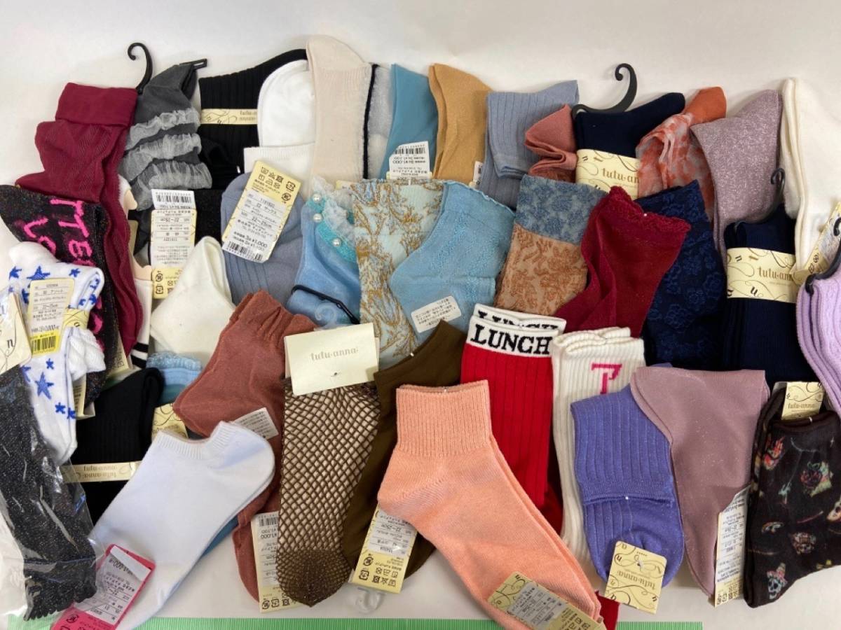 T158 tutu anna チュチュアンナ 靴下 21 約40足 総額13 000円くらい(セット、まとめ売り)｜売買されたオークション情報 ...