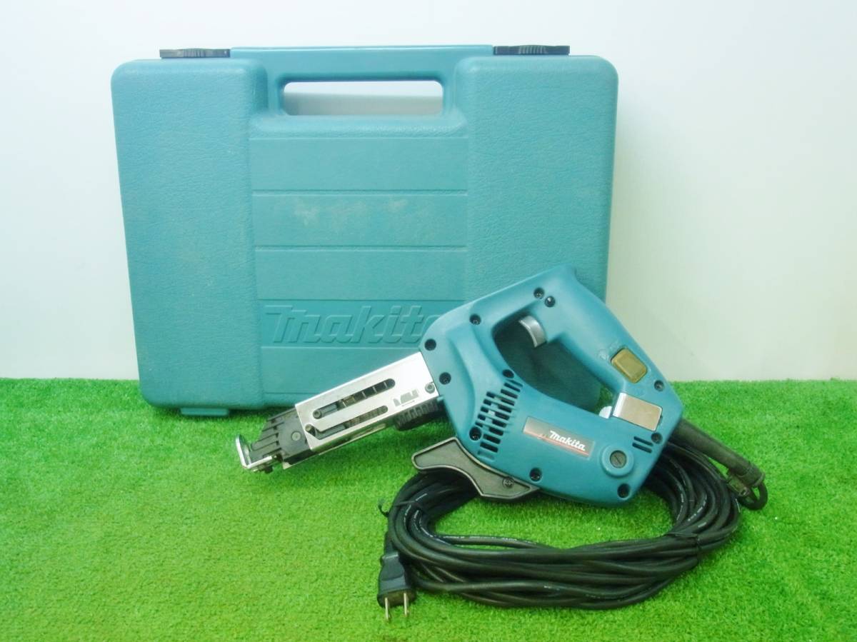 在庫処分 makita マキタ オートパック スクリュードライバー 6830 ②(本体)｜売買されたオークション情報、yahooの商品情報をアーカイブ公開 - オークファン（aucfan.com）