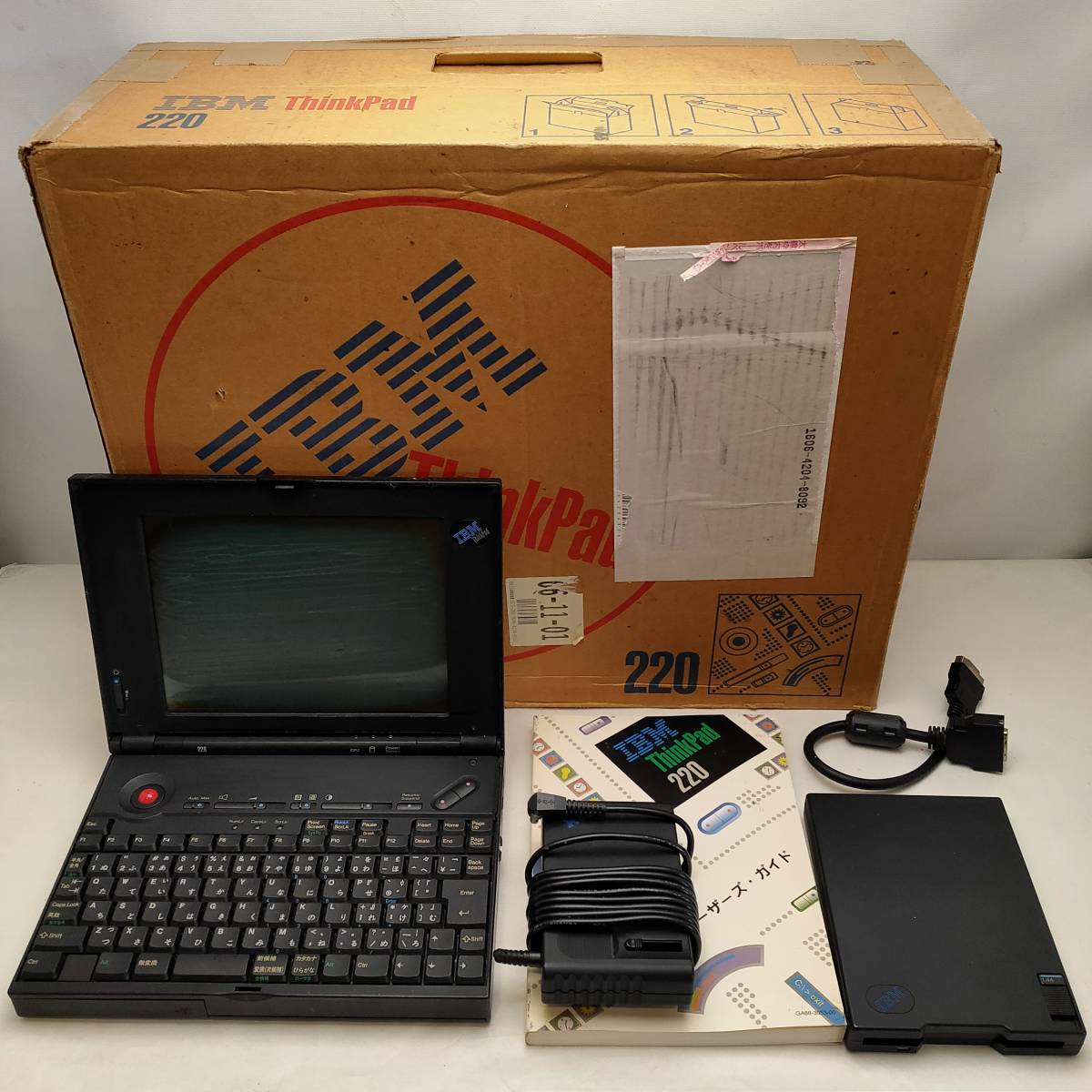 ジャンク品 IBM ThinkPad 220 2432-SJ8 ACアダプター フロッピーディスクドライブ ユーザーズガイド 元箱付き パーツ ...