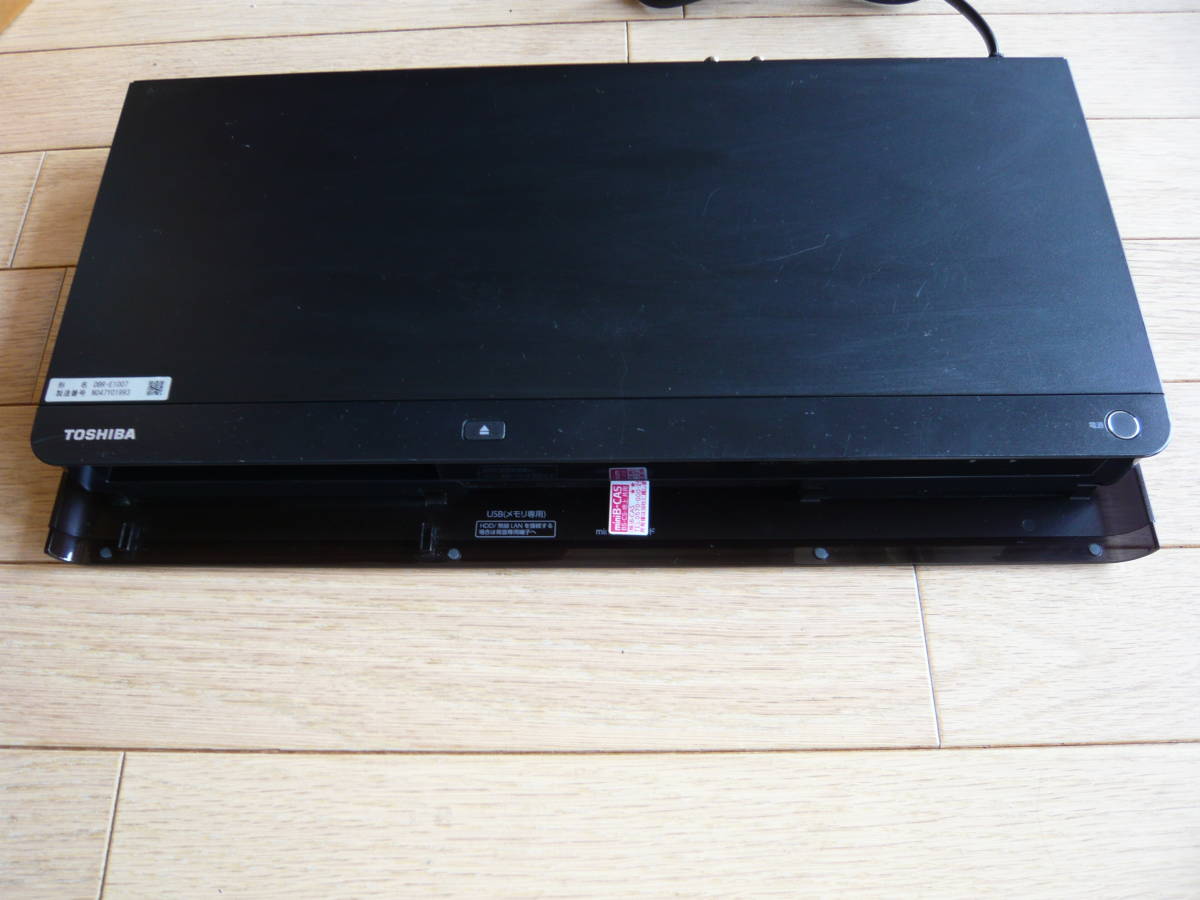 TOSHIBA DBR-E1007 HDD/BDレコーダー 3D対応 HDD 1TB mini B-CAS付き 2017年製 ジャンク品(東芝 ...
