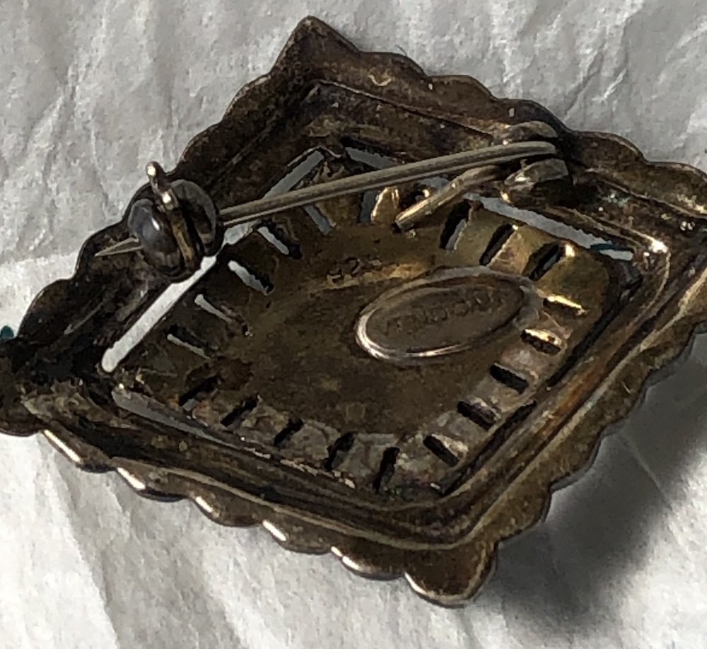 Vandome Aoyama ヴァンドーム青山のブローチ(カラーストーン)｜売買されたオークション情報、yahooの商品情報をアーカイブ公開 ...