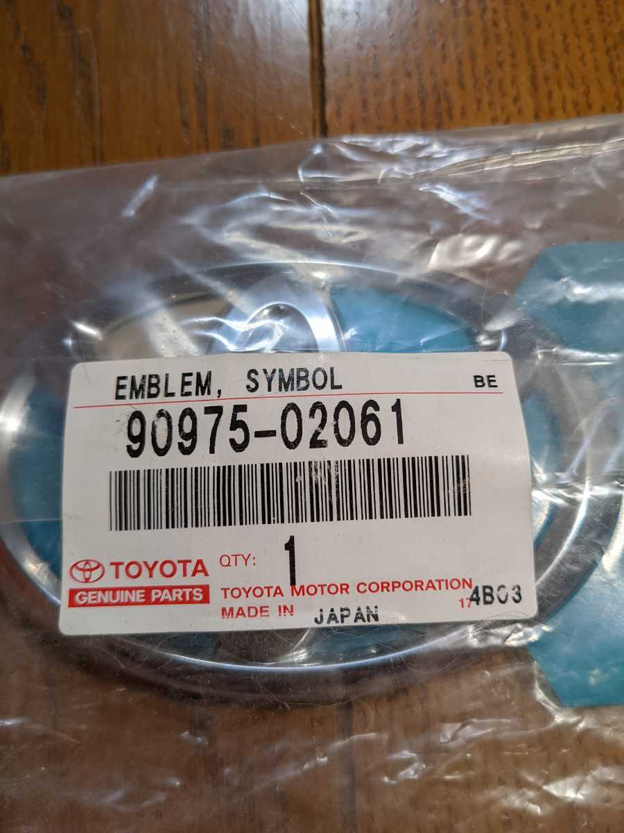 TOYOTA/トヨタ 90975-02061 エンブレム シンボル 純正部品 022(トヨタ)｜売買されたオークション情報、yahooの商品 ...