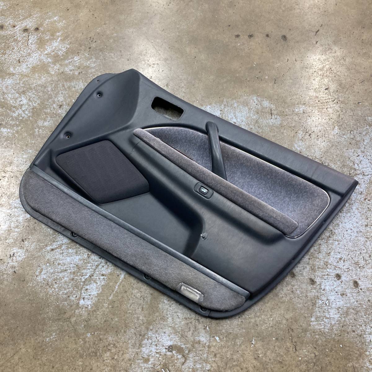 @ トヨタ クラウン E-JZS155 純正 フロント右ドアトリム 運転席側 RT-4530(トヨタ用)｜売買されたオークション情報、yahooの商品情報をアーカイブ公開 - オークファン ...