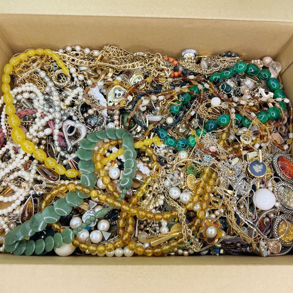 ネックレス リング パール 指輪 天然石など大量アクセサリーまとめ売り ジャンク品 10kg(ネックレス、ペンダント)｜売買されたオークション情報、yahooの商品情報をアーカイブ公開 ...