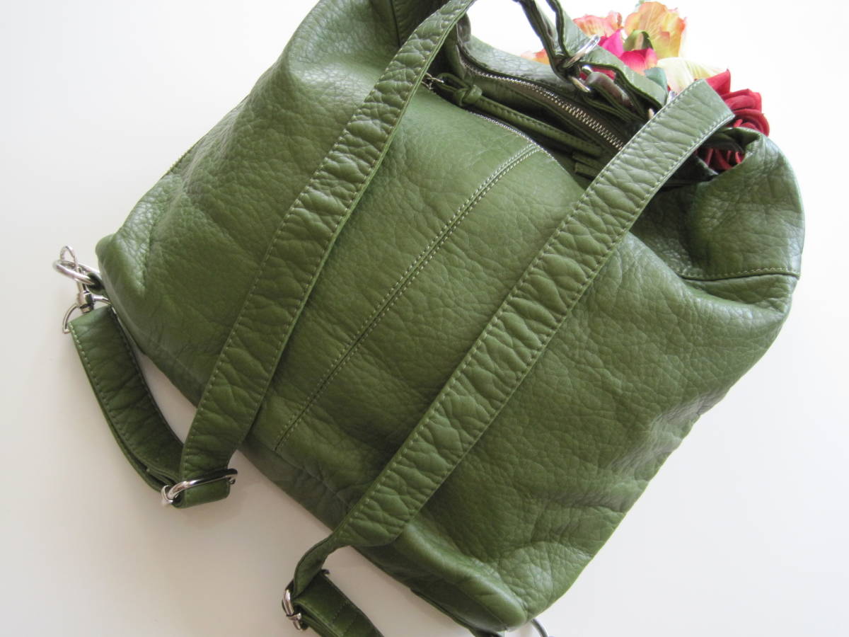 イタリア発 VITUCCI 2wayバッグ リュックとワンショルダー 男女兼用 グラスグリーンのシボ加工 収納多い 送料710円(リュックサック、デイパック)｜売買されたオークション情報 ...