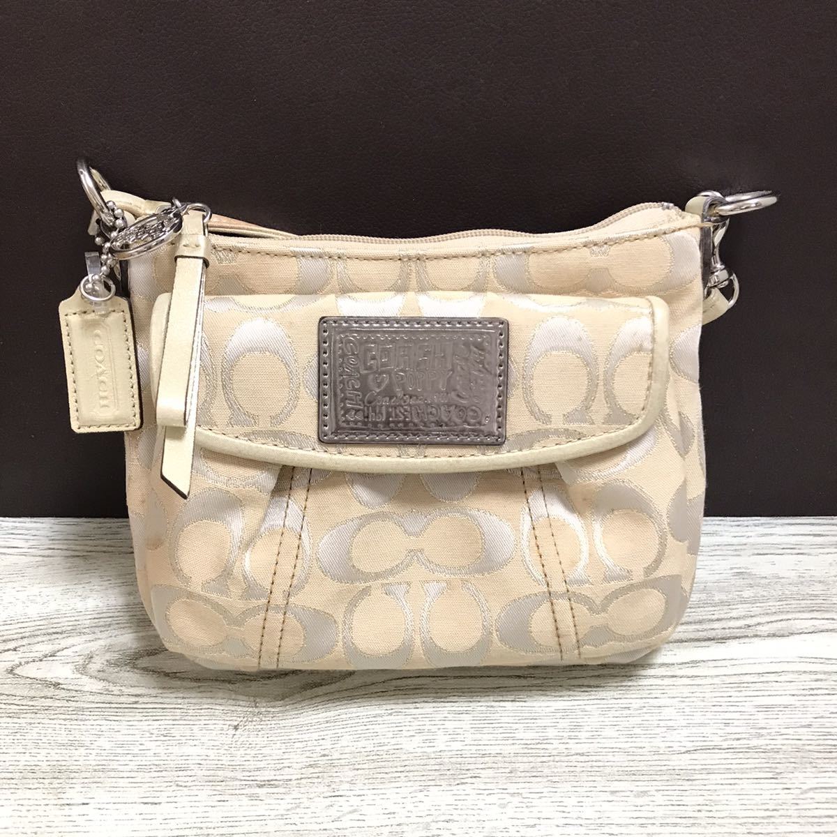 373-0625 COACH POPPY コーチ ポピー ショルダーバッグ ポシェット シグネチャー ベージュ(その他)｜売買されたオークション情報、yahooの商品情報をアーカイブ公開 ...