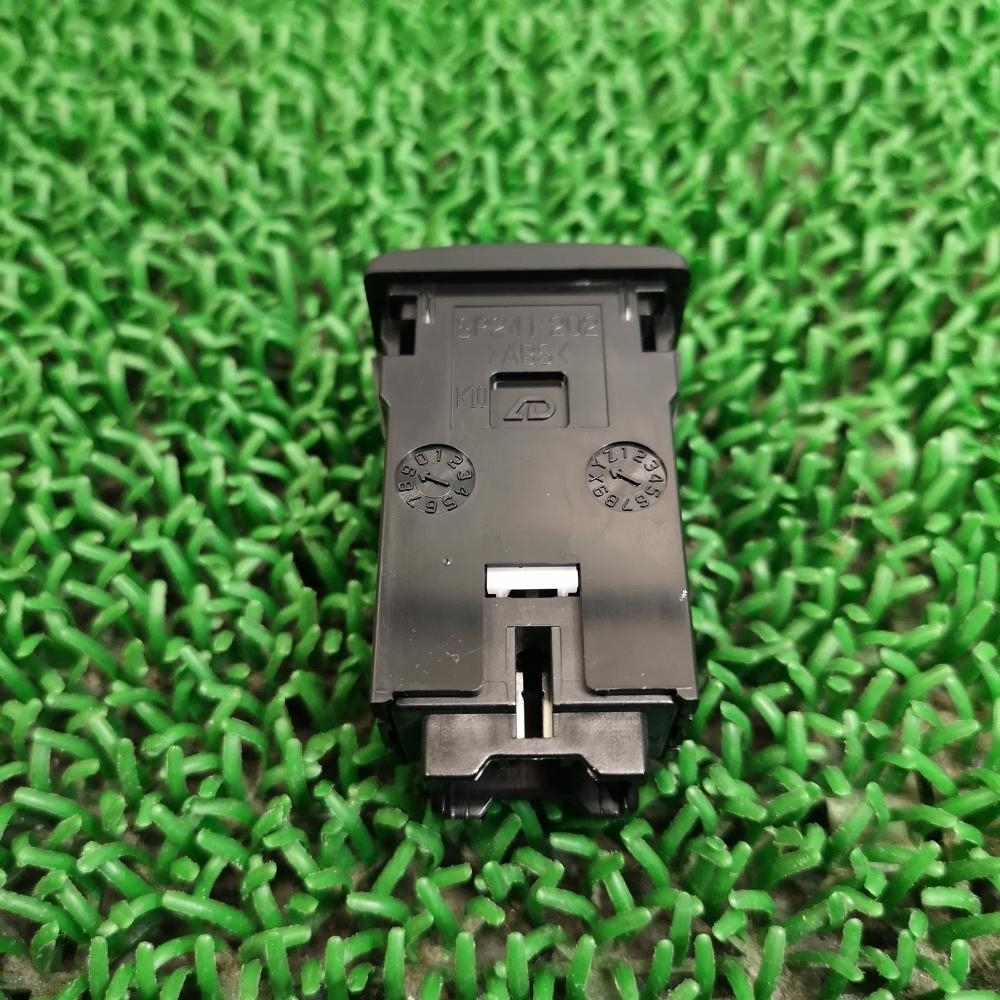 MK53S 右 フロントシート ヒーター スイッチ R2 スズキ スペーシアカスタム ハイブリッド XS 2万km 送料￥250可 SPC8(スズキ用)｜売買されたオークション情報、yahoo ...