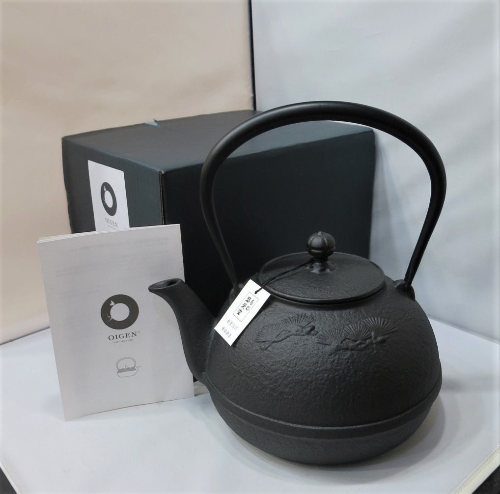 OIGEN 南部盛栄堂 オイゲン H-168 南部鉄器 鉄瓶 / 三笠形松模様 2L(鉄瓶)｜売買されたオークション情報、yahooの商品情報をアーカイブ公開 - オークファン（aucfan.com）