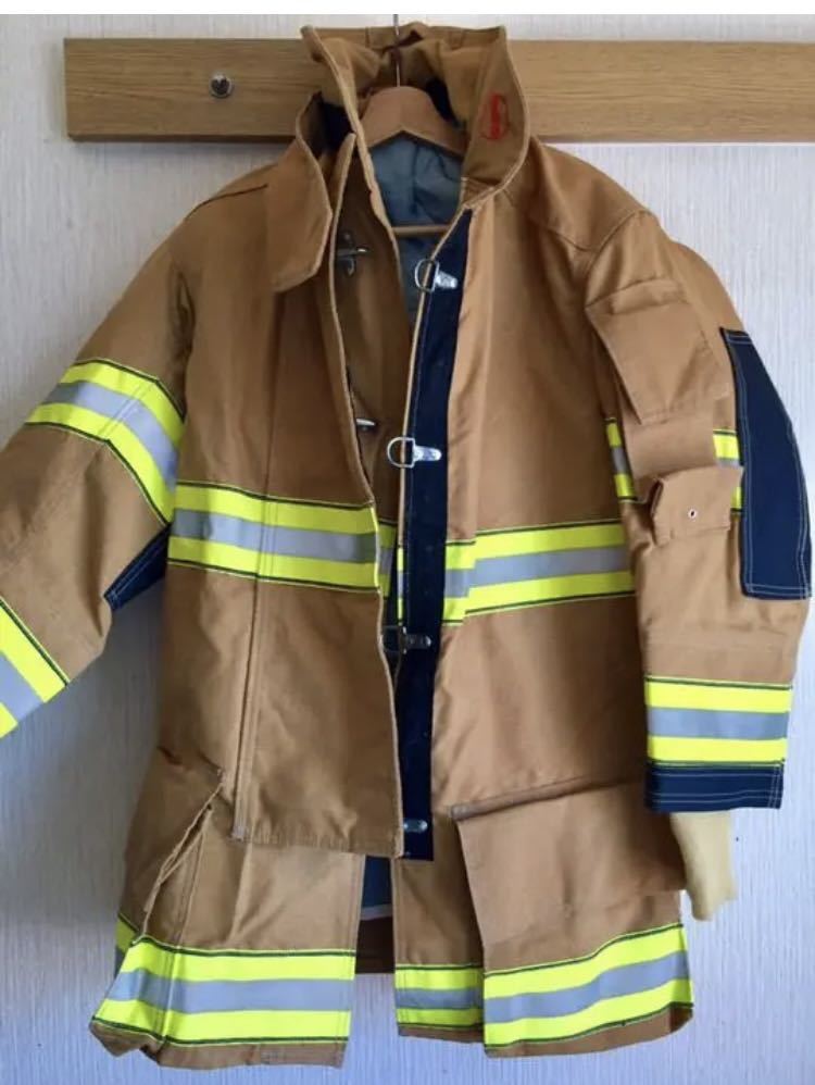 GLOBE firefighter Suits 消防服 USA バックドラフトダウンジャケット(Mサイズ)｜売買されたオークション情報 ...