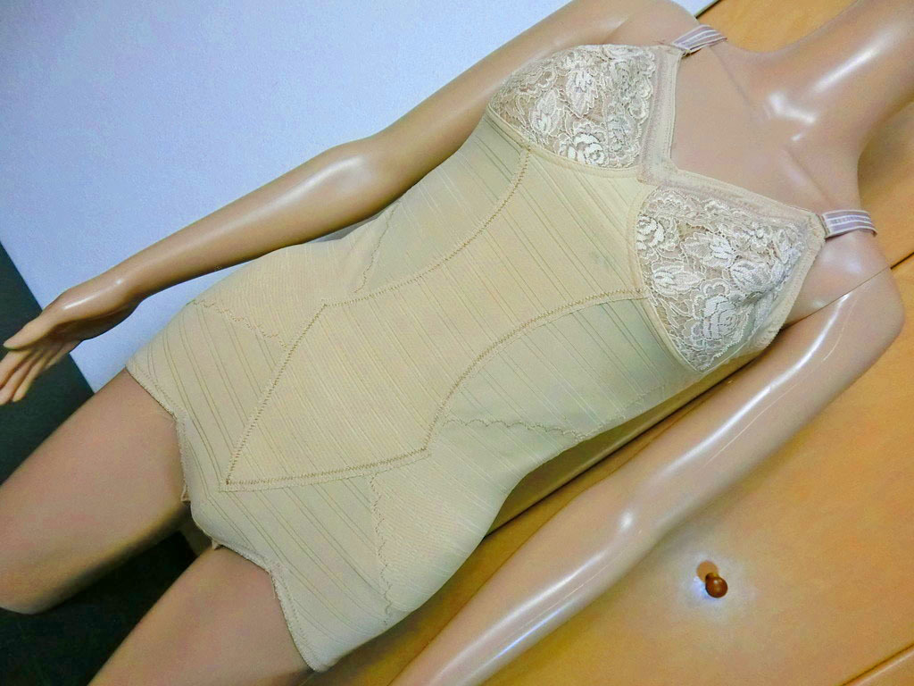 143 品 Wacoalワコール WingボディースーツA85Lサイズ 日本製 補正下着2着ま 同梱可 出品商品10点落札(Aカップ以下)｜売買されたオークション情報、yahooの商品情報を ...