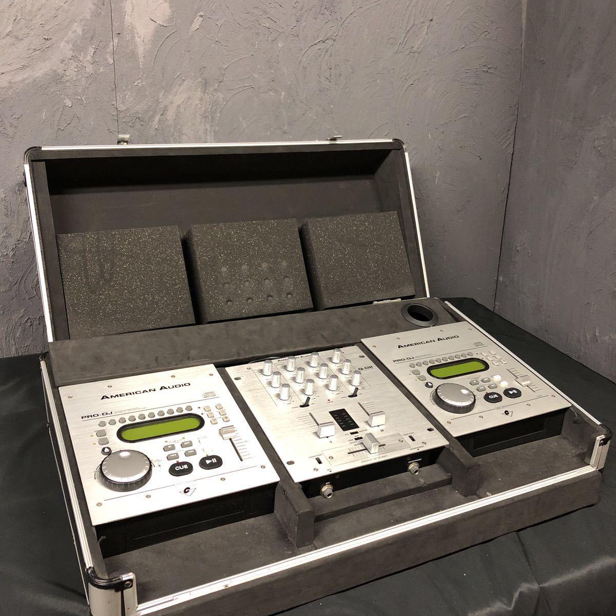 N-4 Mi 状態良好 AMERICAN AUDIO CDJ PRO-DJ/Q-D2 ハードケース付き BST28-1(CDJ)｜売買された ...