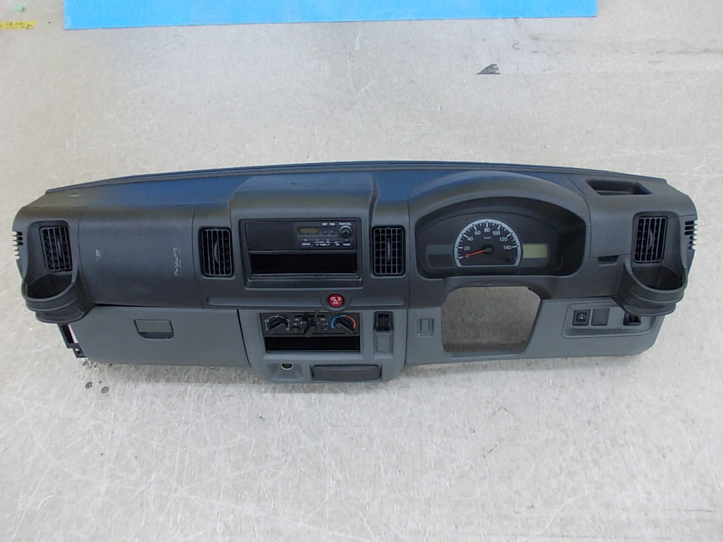 U71V/U72V/クリッパー インストルメントパネル インパネ ダッシュボード(日産用)｜売買されたオークション情報、yahooの商品情報をアーカイブ公開 - オークファン（aucfan.com）