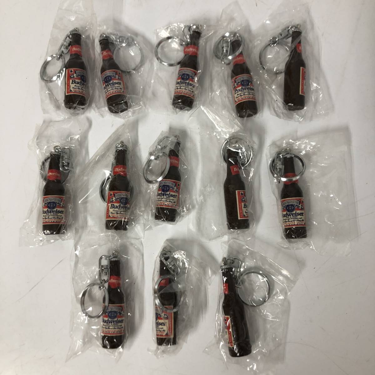 UNY1/61 レア 非売品 バドワイザー ボトル型 キーホルダーBudweiser Bud まとめて 13点 酒 キーチェーン ノベルティ ...