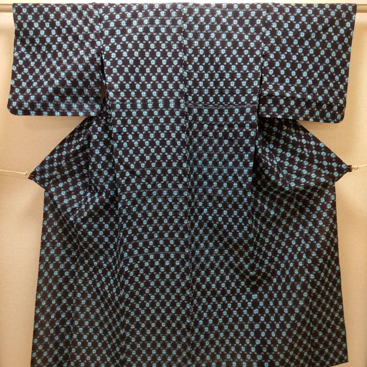 貴世 木綿絣 着物 288(リメイク素材)｜売買されたオークション情報、yahooの商品情報をアーカイブ公開 - オークファン（aucfan.com）