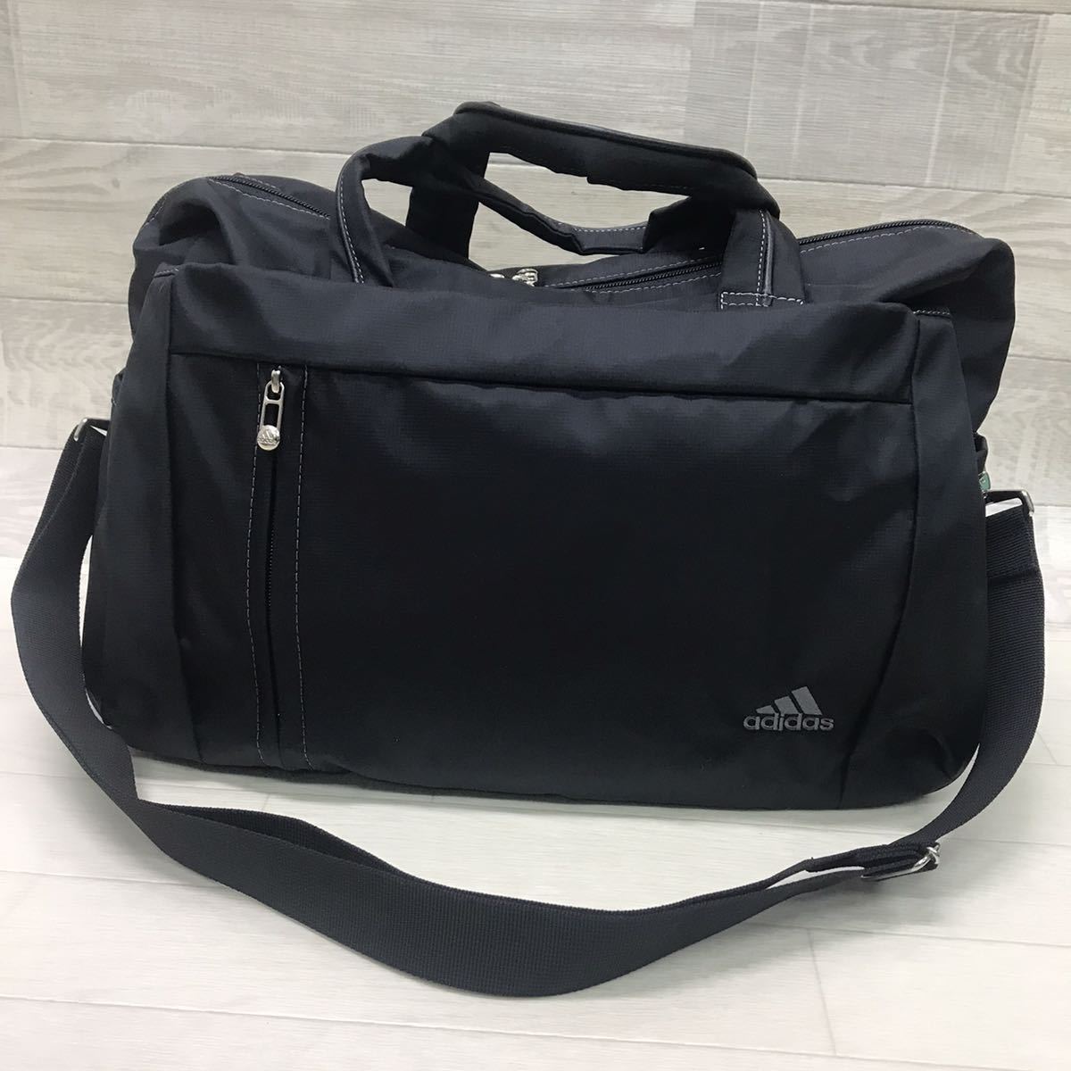 adidas アディダス ボストンバッグ ショルダーバッグ ブラック ナイロン 2way(かばん、バッグ)｜売買されたオークション情報、yahooの商品情報をアーカイブ公開 - オークファン ...