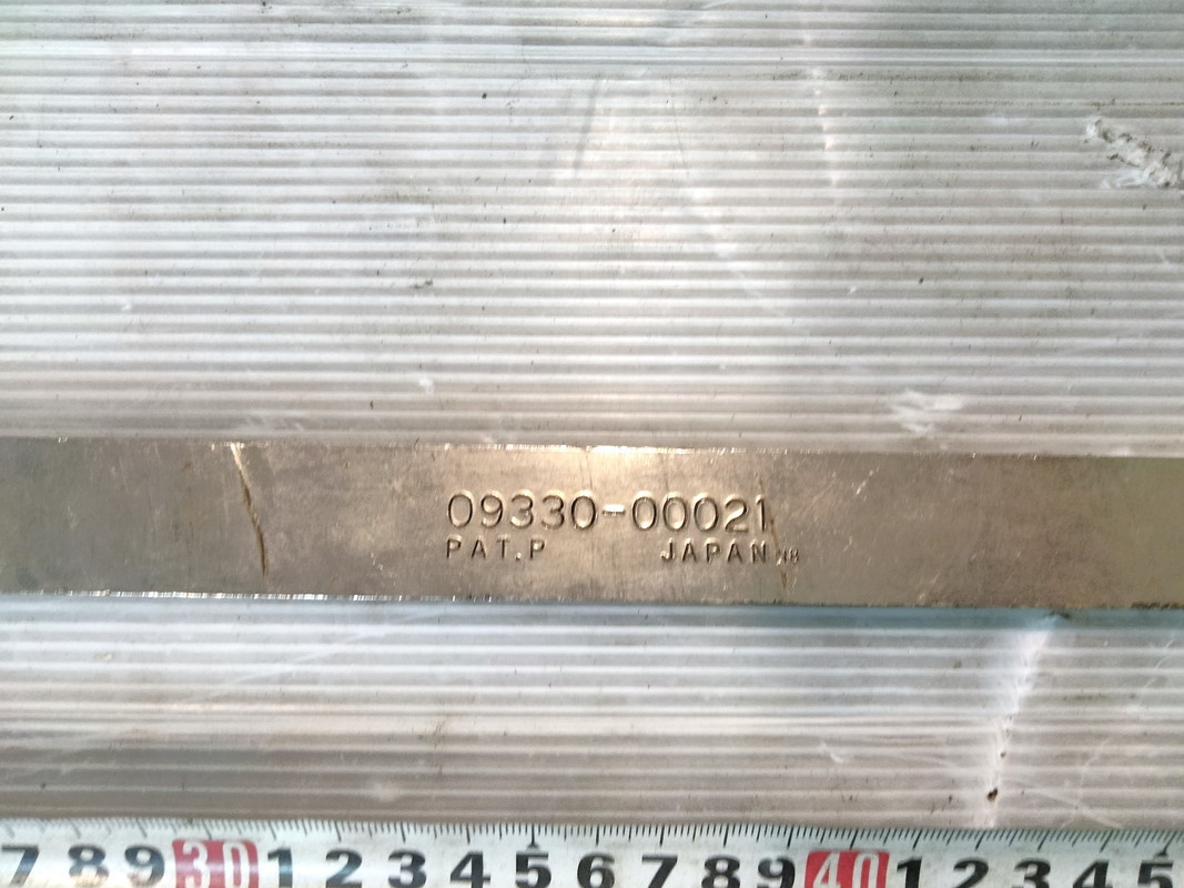8919 コンパニオンフランジロックツール トヨタ純正工具 09330-00021 プーリーロッキングツール カーメンテナンス 自動車整備機械 ...