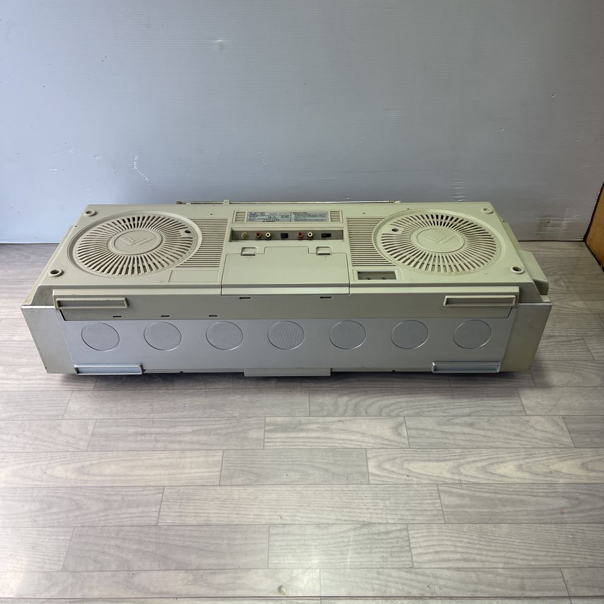 昭和レトロ SHARP シャープ SEARCHER-W APSS-WF GF-858 ラジカセ テープレコーダー ジャンク(ラジカセ)｜売買されたオークション情報、yahooの商品情報を ...