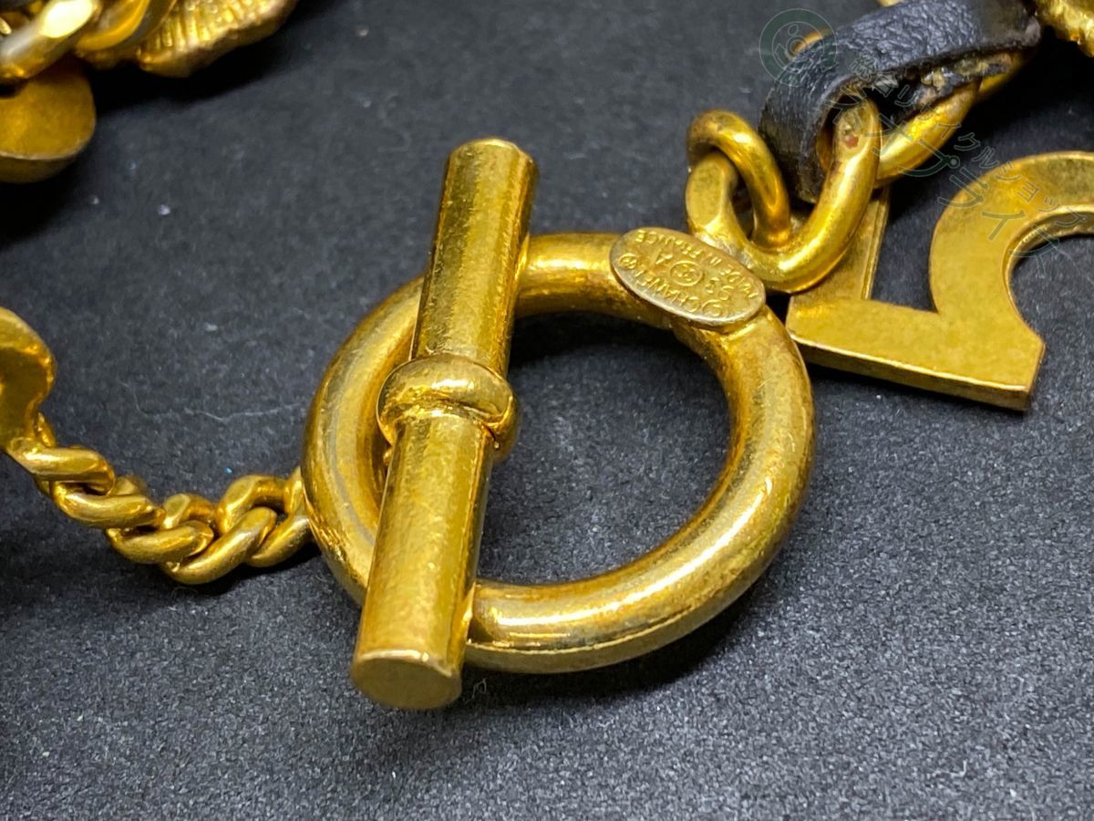 S6008 CHANEL シャネル アイコン モチーフ 93A チェーン ブレスレット(ブレスレット)｜売買されたオークション情報、yahooの商品情報をアーカイブ公開 - オークファン ...