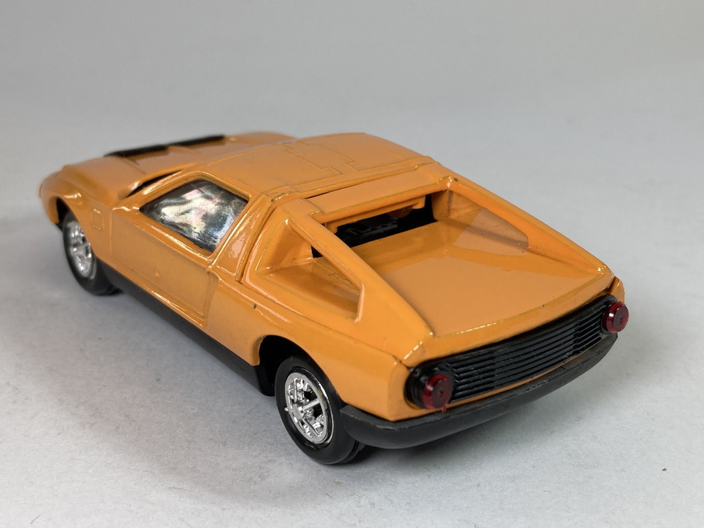 リアハッチヒンジ破損 メルセデス Mercedes C111-70 1/43 - ガマ GAMA(乗用車)｜売買されたオークション情報、yahooの商品情報をアーカイブ公開 - オークファン ...