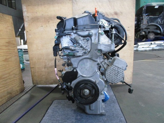 # e/135286 ホンダ / フリード / GB7 / ハイブリッドGホンダセンシング / エンジン / NA / タペット内画像有 ...