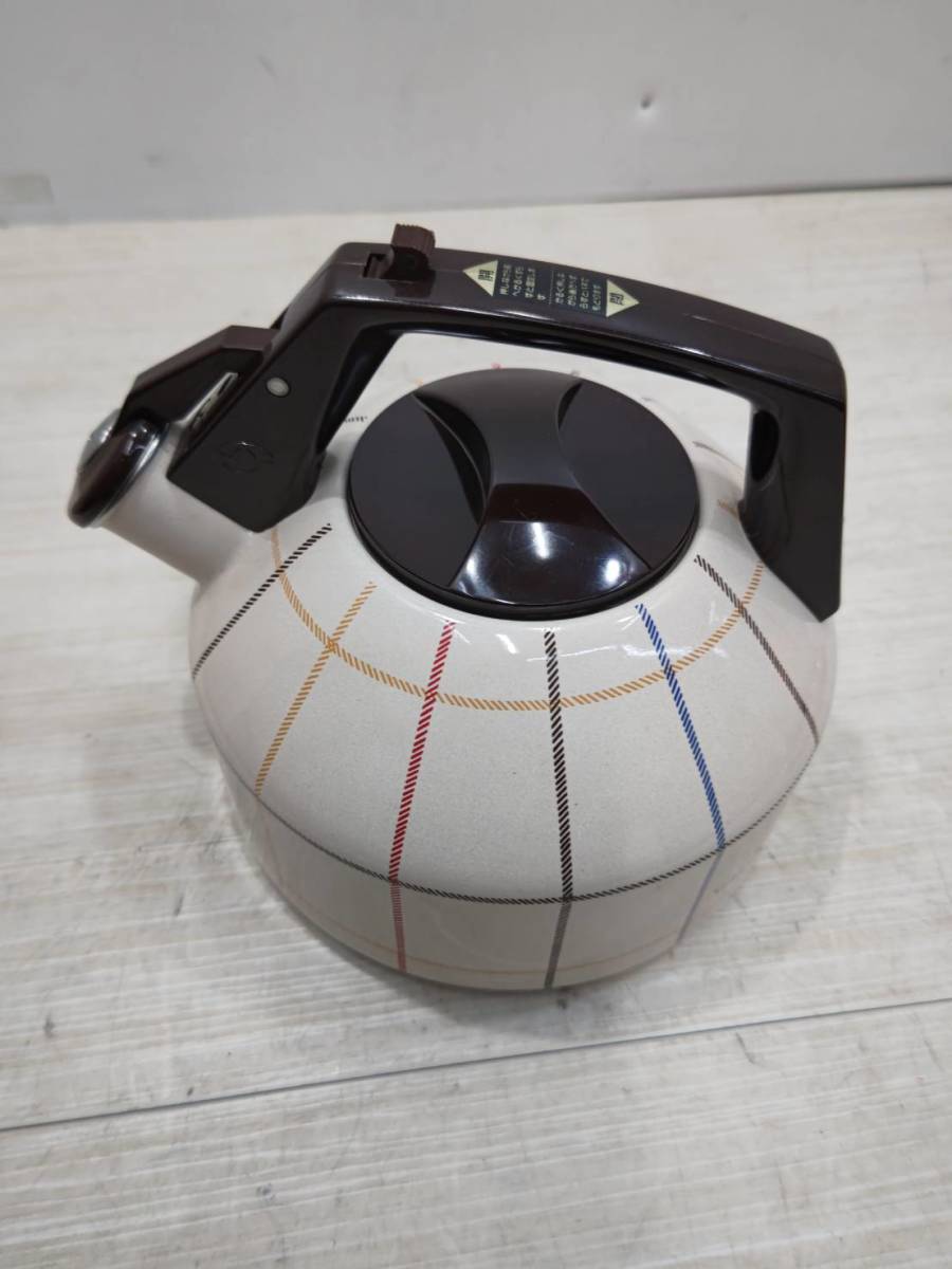 S74656 ケトル エジリー ホーロー やかん EJIRY 良品 品(電気ケトル)｜売買されたオークション情報、yahooの商品情報をアーカイブ公開 - オークファン（aucfan.com）