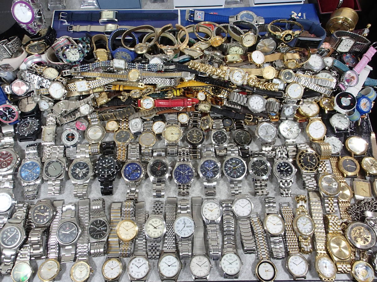 0519ジャンク腕時計 大量 250点 15kg セット まとめ SEIKO /CITIZEN /CASIO/DIESEL/SKAGEN/MARC BY MARC JACOBS/ELGIN ...