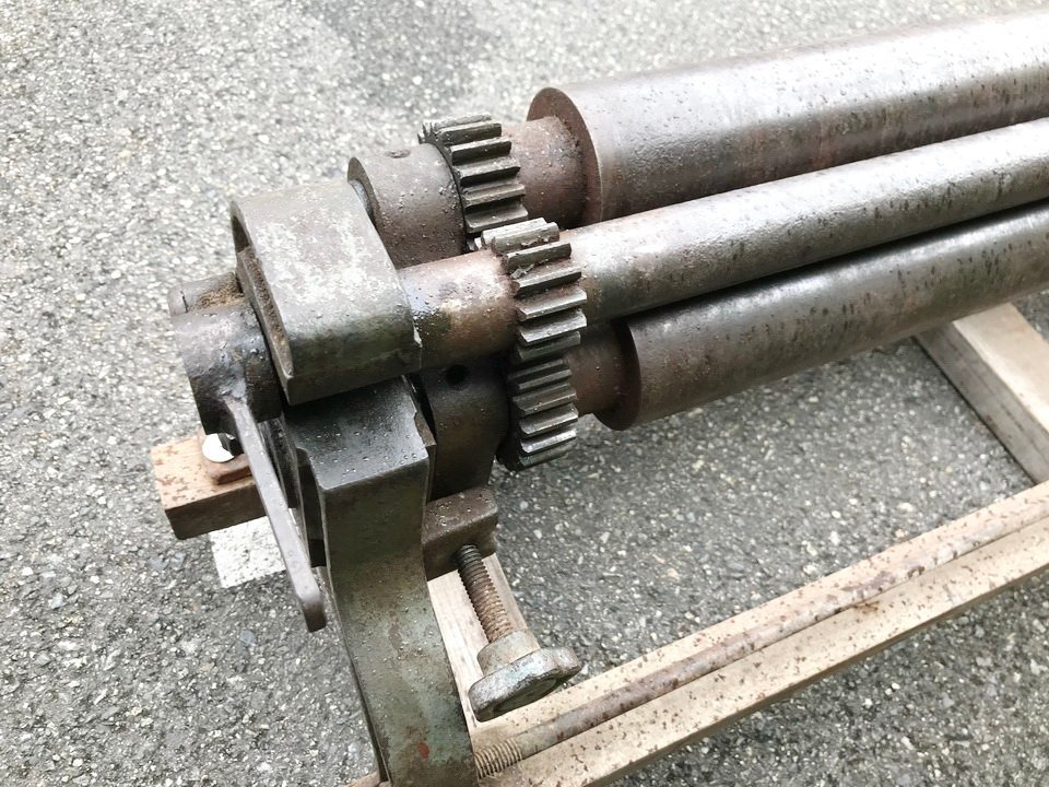 池清e034 三本ローラー ベンディングロール 手動板金3本ロール φ38mm①本+φ74mm②本 ×有効1000mm 鈑金加工 曲げ加工 板金機械(大工道具一般)｜売買されたオークション情報 ...