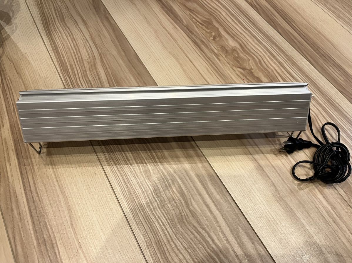 アクロ TRIANGLE LED GROW 450 ライト 水槽 45 cm(照明)｜売買されたオークション情報、yahooの商品情報をアーカイブ公開 - オークファン（aucfan.com）