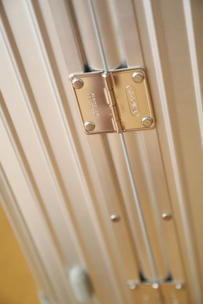 /ドイツ製 リモワ トパーズ 67L 電子タグ(リモワ)｜売買されたオークション情報、yahooの商品情報をアーカイブ公開 - オークファン（aucfan.com）